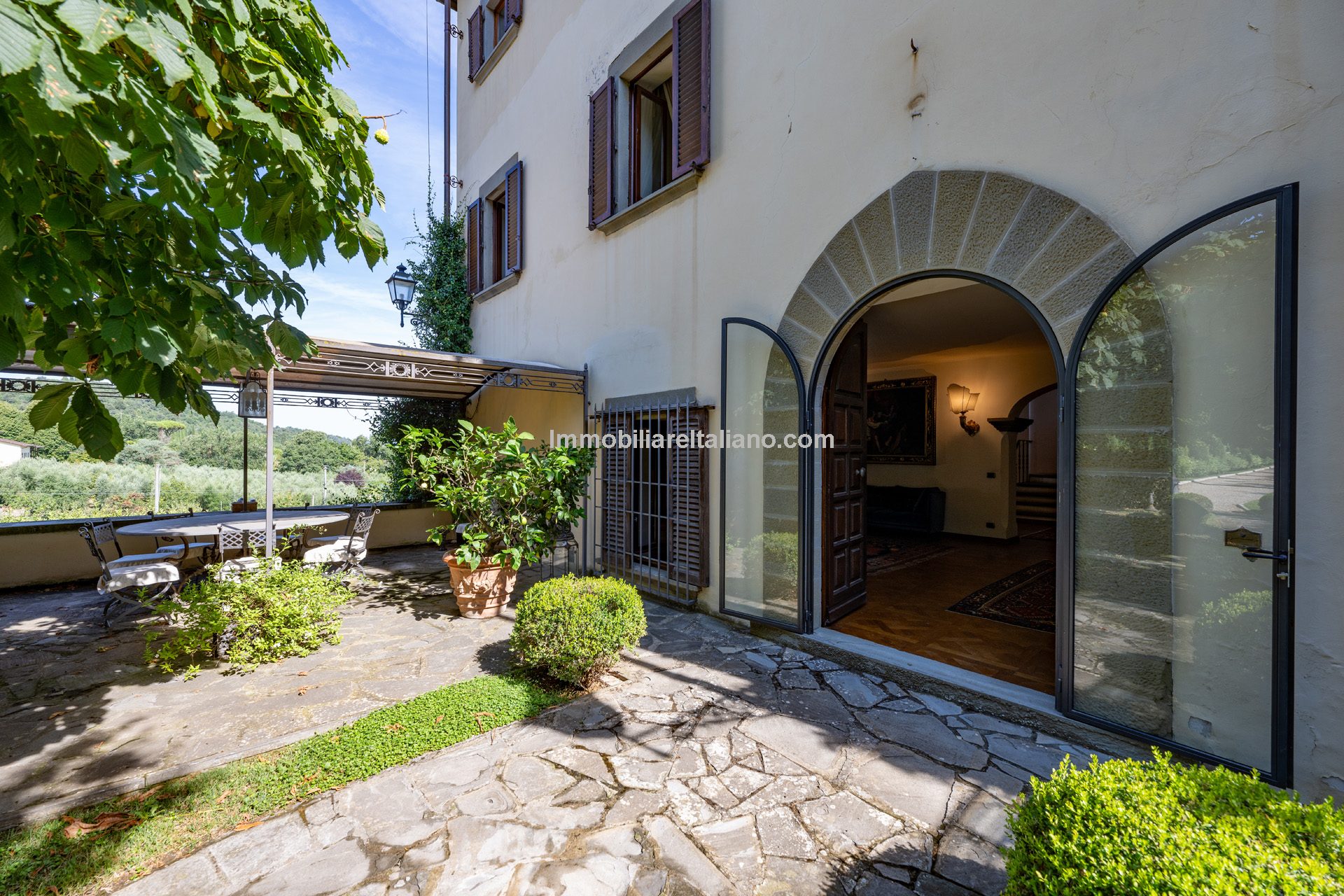 3 Bed Apartment In Tuscany